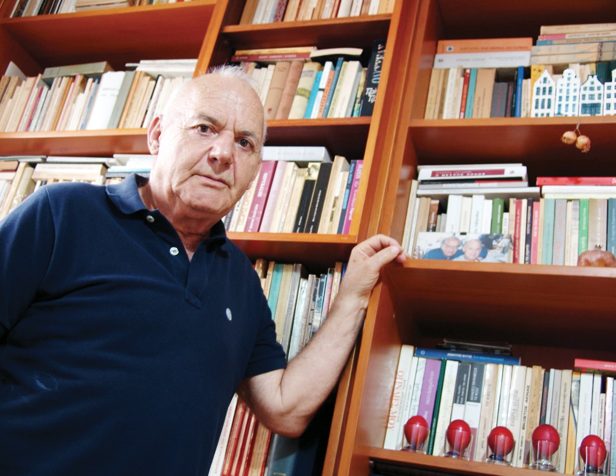 Ο Διαμαντής Αξιώτης «συνομιλεί» με τον Ντίνο Χριστιανόπουλο στο ...
