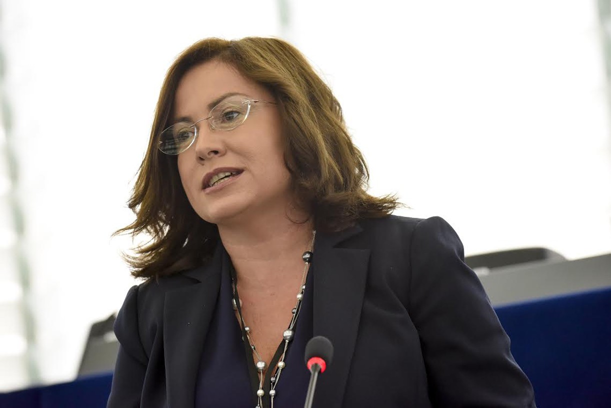 Η Μαρία Σπυράκη στην Καβάλα, καλεσμένη του 5ου Λυκείου - KAVALA POST