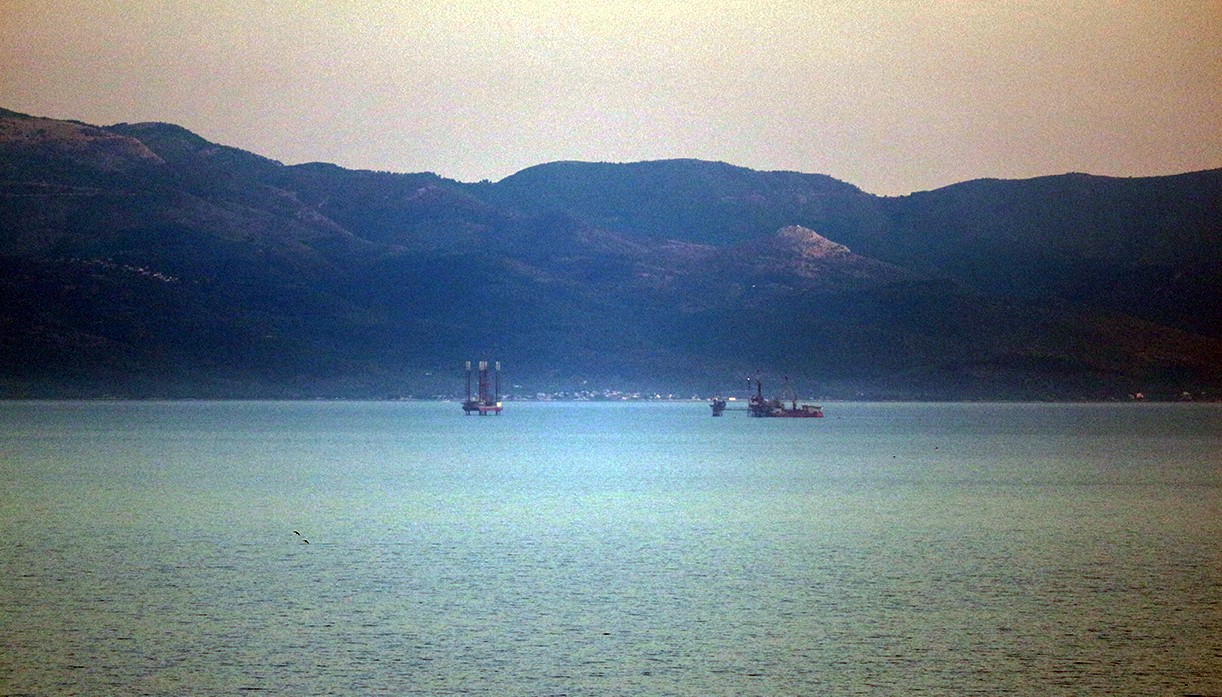 «Έπιασε» Καβάλα η πλωτή εξέδρα γεωτρήσεων GSP Jupiter - KAVALA POST