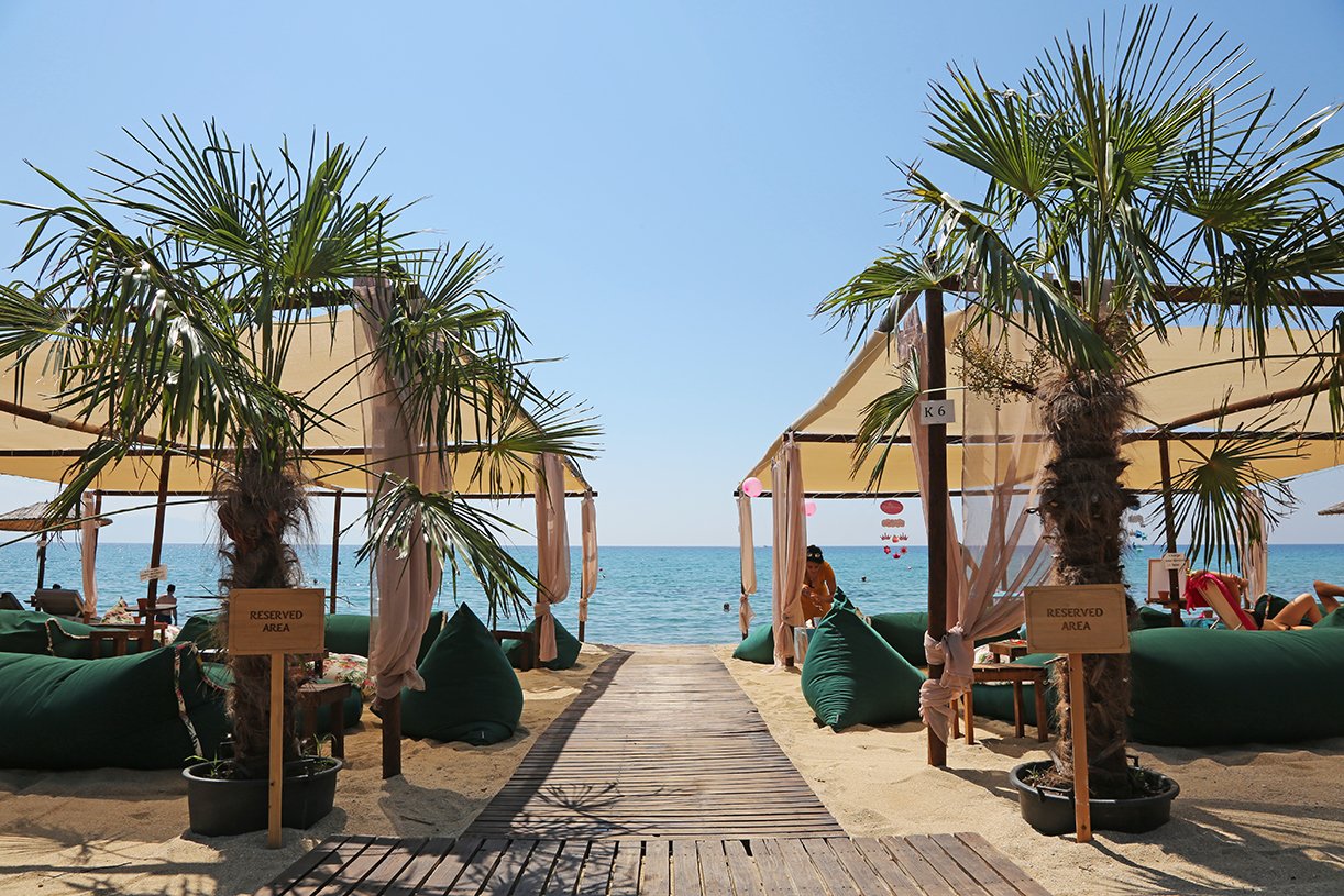 Beach bar στην Καβάλα σερβίρει «υψηλή» κουζίνα και διάσημα cocktails ...