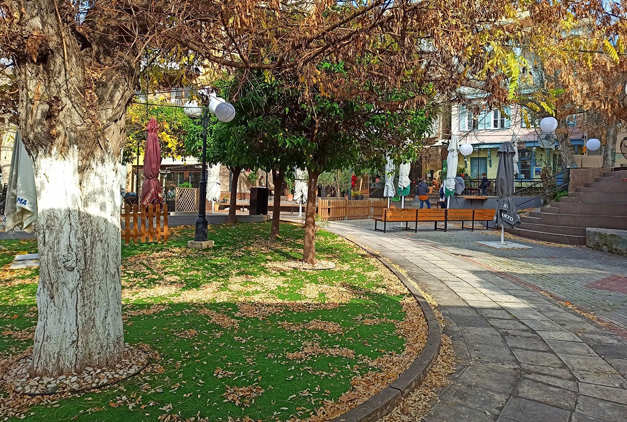 Καβάλα: Στα σκαριά νέο ξενοδοχείο στην πλατεία Καραολή στην παραλία της ...