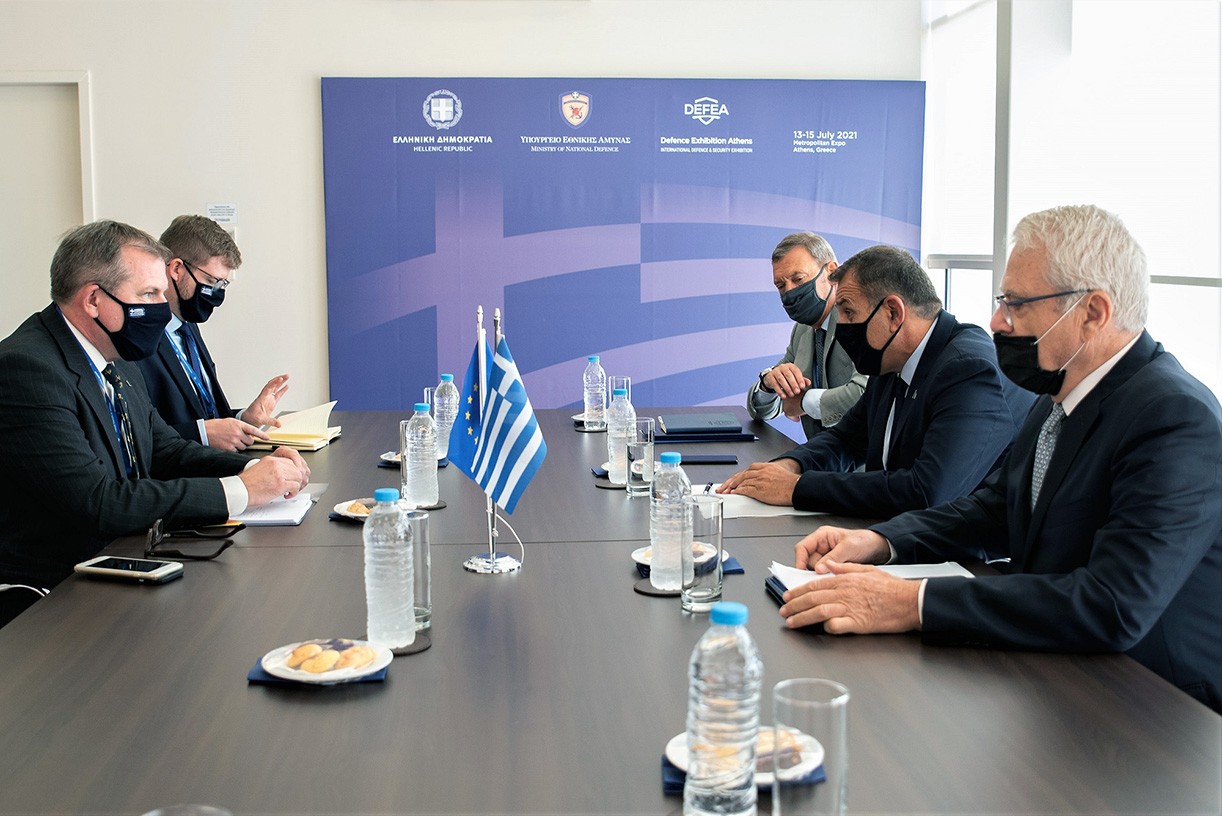 Νίκος Παναγιωτόπουλος: Συνάντηση με τον Υπουργό Άμυνας της Γεωργίας και ...