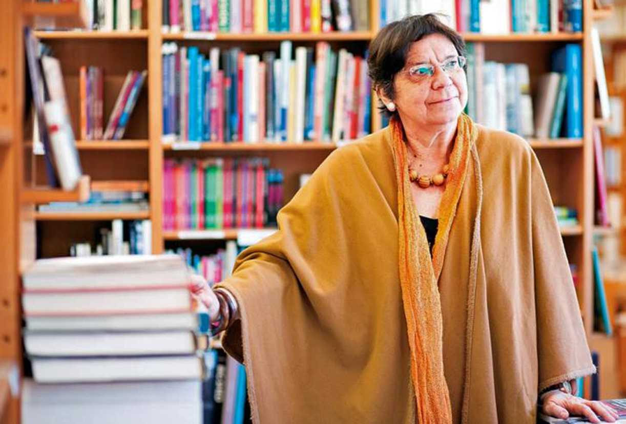 Μαρία Ευθυμίου: Ένα ταξίδι στη μακραίωνη Ιστορία του Ελληνισμού στη ...