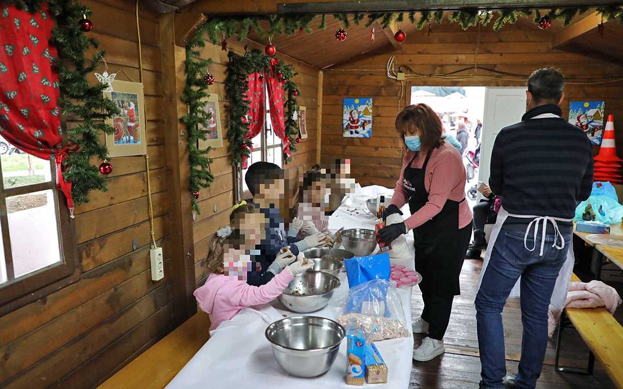 Καβάλα: Χριστουγεννιάτικα χειροποίητα γλυκά... μηνύματα από παιδικά ...