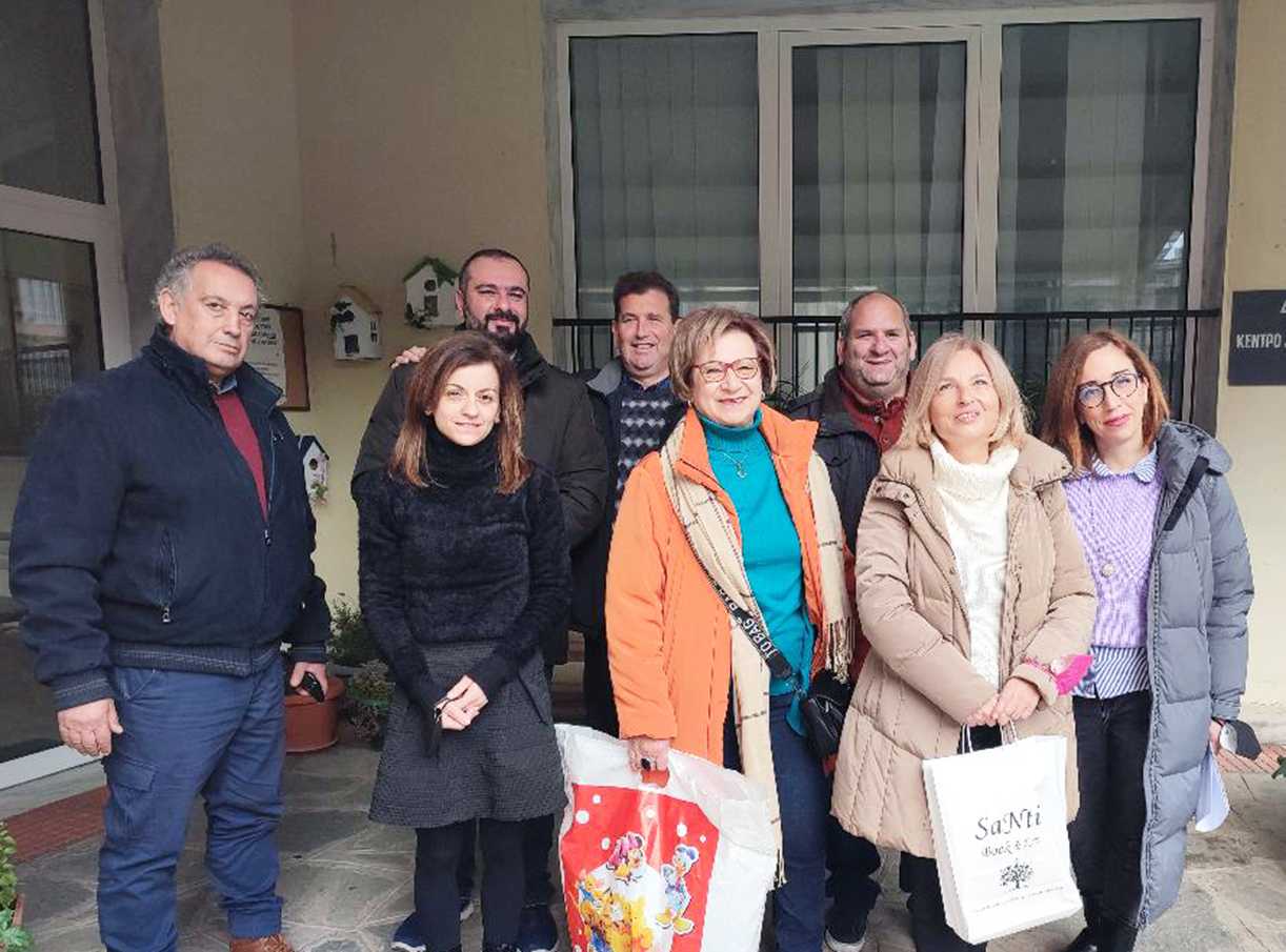 Δώρα από τον ΚΟΙΣΠΕ Καβάλας στο ΚΔΑΠ-ΜΕΑ του Δήμου Καβάλας - KAVALA POST