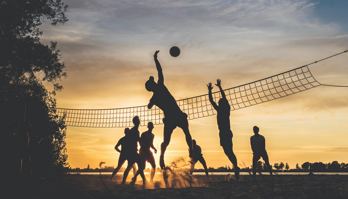 Καβάλα: Το Cosmopolis 2023 «πάει» παραλία και παίζει Beach Volley και ...