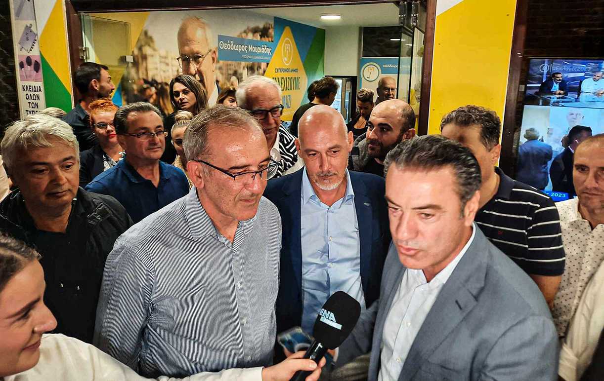 Ενωτικός ο Μάκης Παπαδόπουλος: Επισκέφτηκε το Εκλογικό Κέντρο Μουριάδη ...
