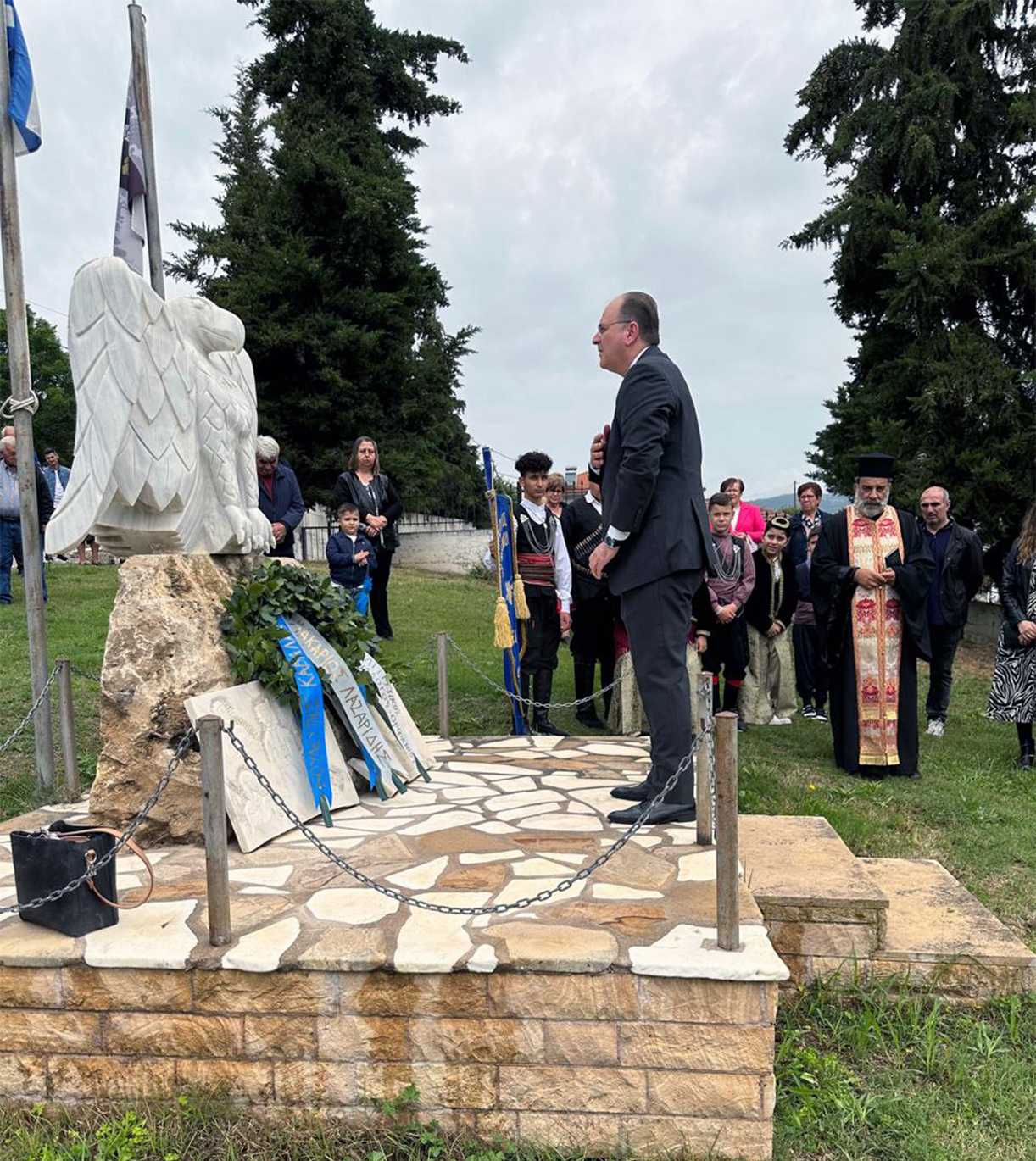 Μακάριος Λαζαρίδης: Γενοκτονία του Ποντιακού Ελληνισμού: Δεν ξεχνώ ...