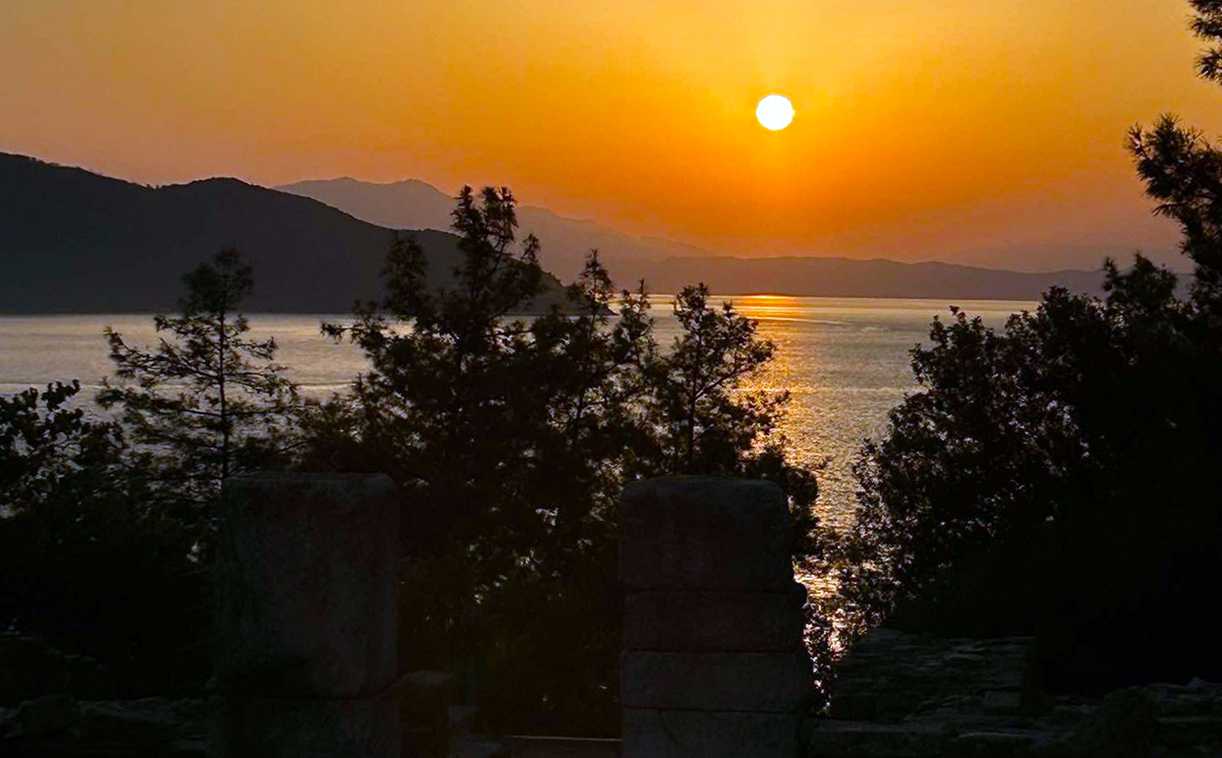 Η Θάσος διεκδικεί τη διάκριση του κορυφαίου νησιωτικού προορισμού της ...