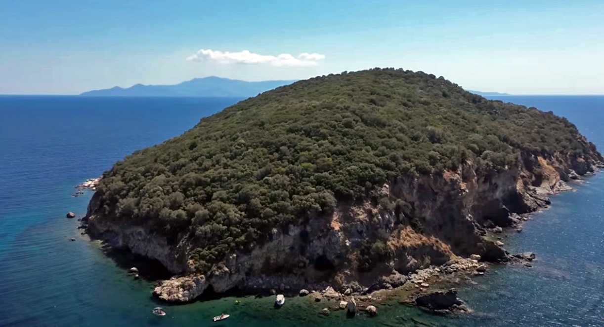 Βάζοντας πλώρη από... ψηλά για το Φιδονήσι [drone video] - KAVALA POST